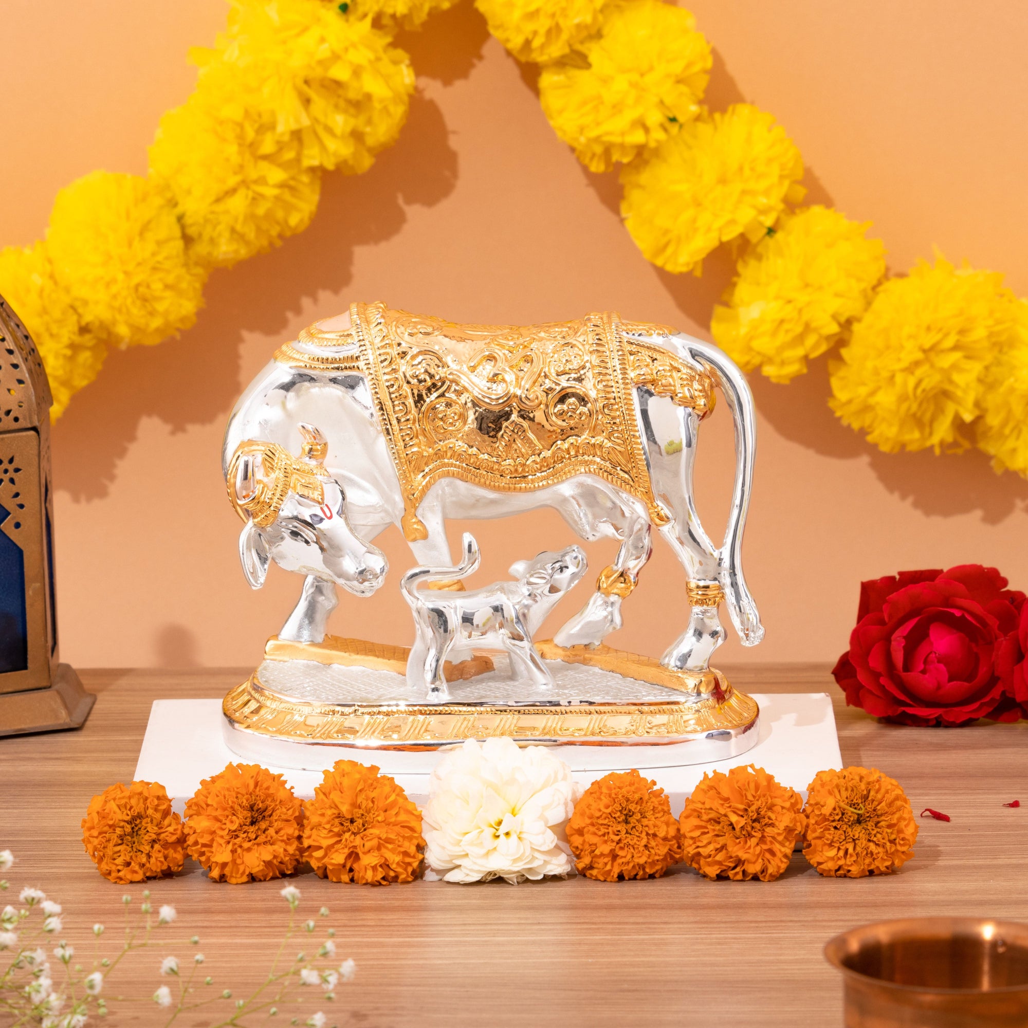 Vastu Kamdhenu Cow with Calf Idol Gold and Silver Plated Statue – Veda Connection